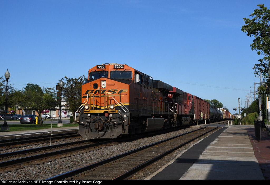 BNSF 7202